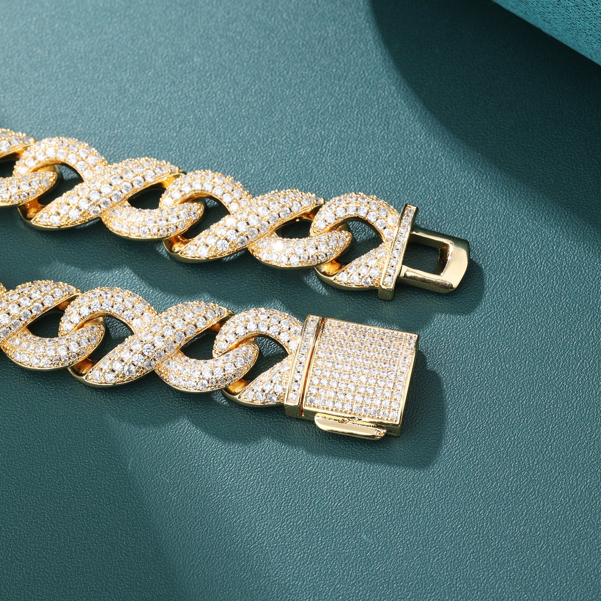 Infinity Cuban Chain - 16mm (18K Gold) – EMPIRE HOLLYWOOD